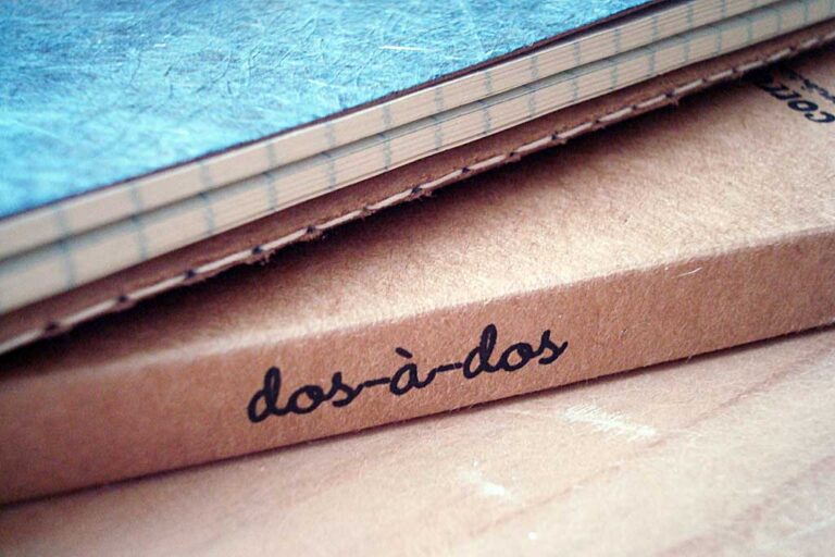 Dos-à-Dos Fibra de Bananeira Azul - Estúdio Corrupiola